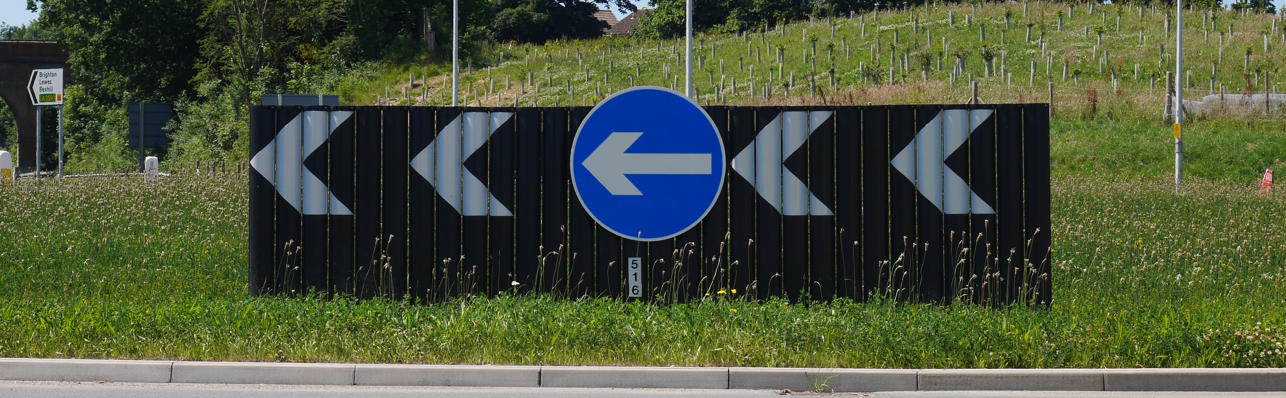 Navigating Safety: Choosing the Right Chevron Road Safety Sign for Your ...