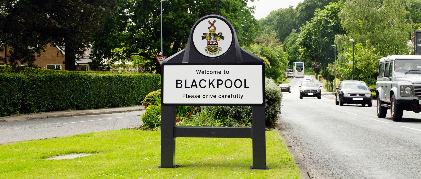 Navigating Safety: Choosing the Right Chevron Road Safety Sign for Your ...