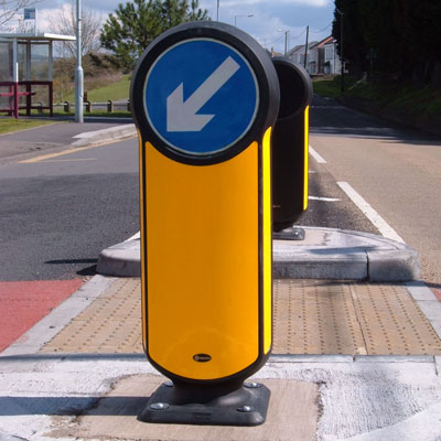 Rebound Signmaster™ Bollard - Glasdon UK