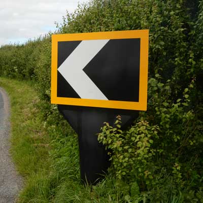 Apex™ Chevron Sign - Ideal for Verges/Sharp Bends - Glasdon UK