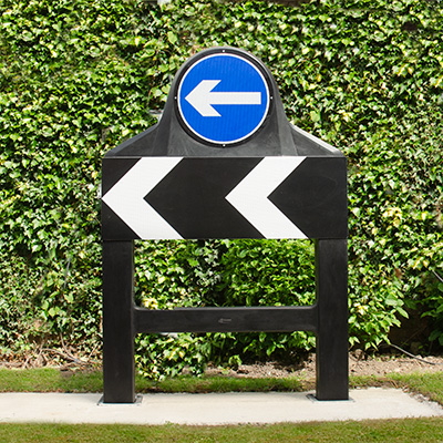 Orbital™ Chevron Sign - Ideal for Marking Roundabouts - Glasdon UK