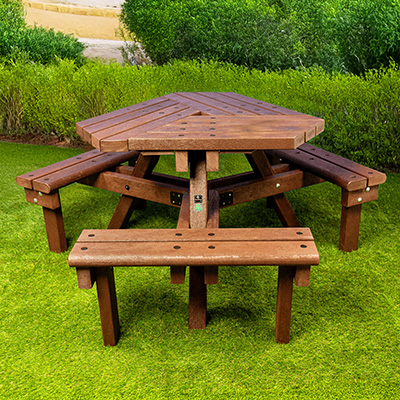 Wheelchair Accessible Picnic Tables - Glasdon UK