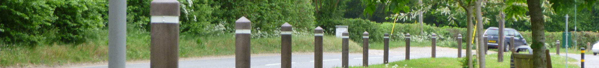 Reflective Grass Verge Hazard Markers & Road Protection Posts - Glasdon UK