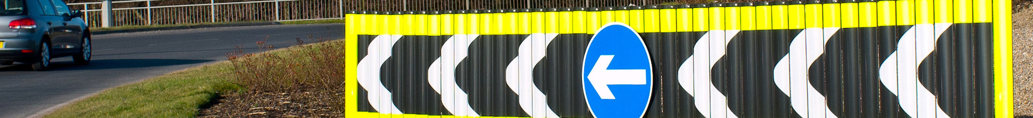 Reflective Grass Verge Hazard Markers & Road Protection Posts - Glasdon UK